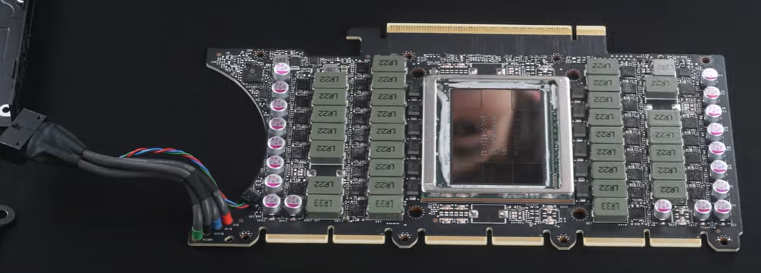 NVIDIA H100 PCIe 80Gの基板 - Vengineerの妄想