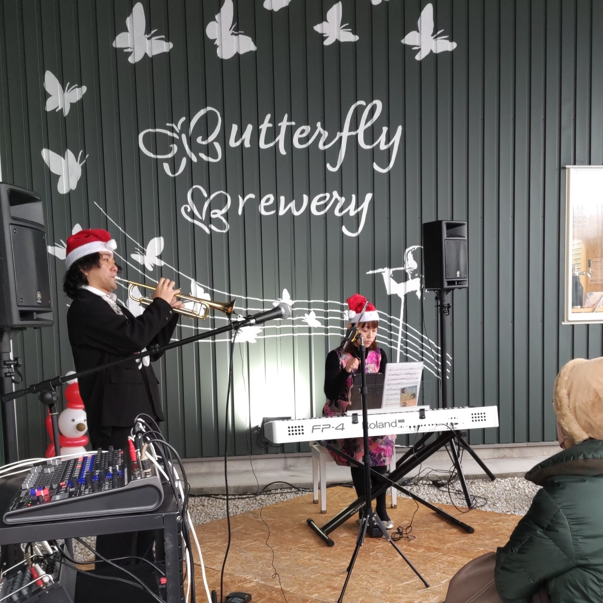 バタフライブルワリー クリスマスライブ2023 - ZeekなGoe のんべぇブログ