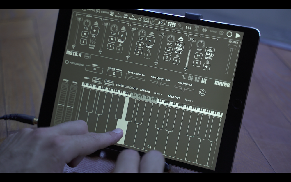 ブルガリアのBackpullver Software社の「Vatanator Pro」:ドラムマシン、サンプラー及び外部AUv3楽器及びエフェクターをロードできる機能を持つiPad用高級 ...