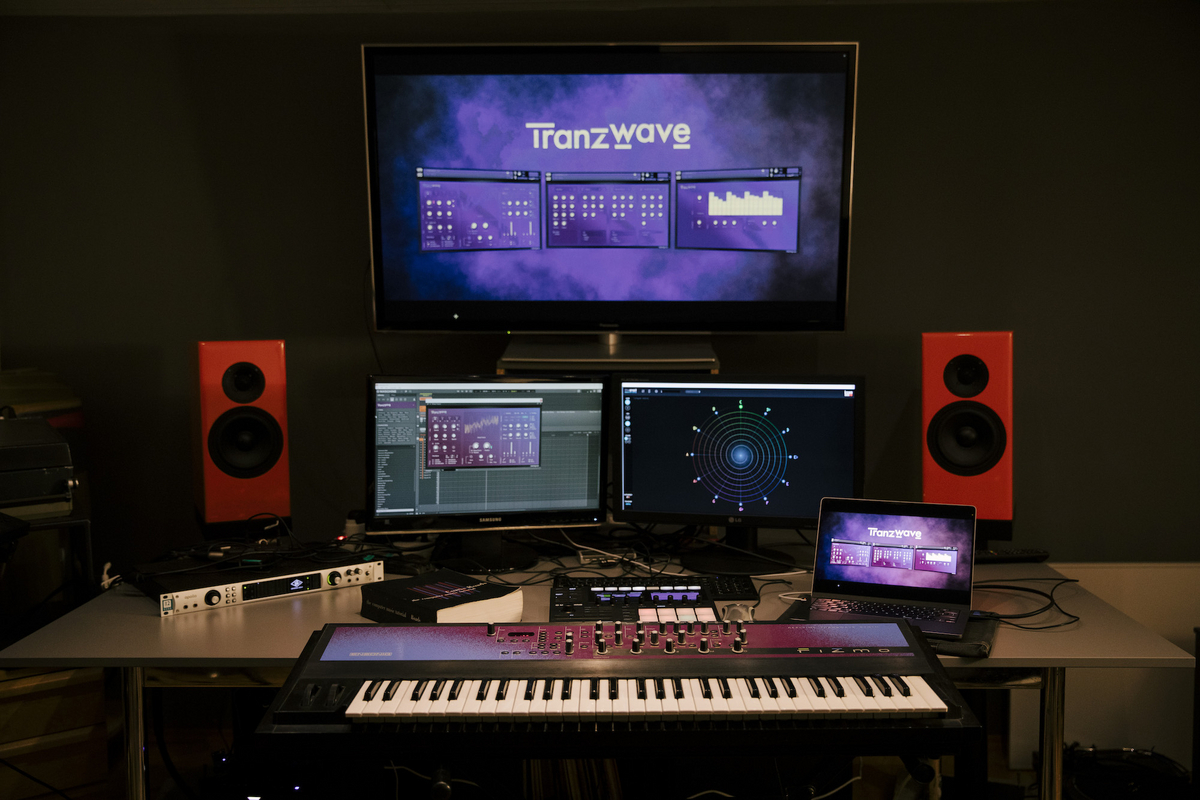 オーストリアEchograin社の「Tranzwave」: 伝説的なEnsoniq Fizmoシンセサイザーをベースにした新しい質感のサウンドを作り出すKontaktウェーブテーブル ...