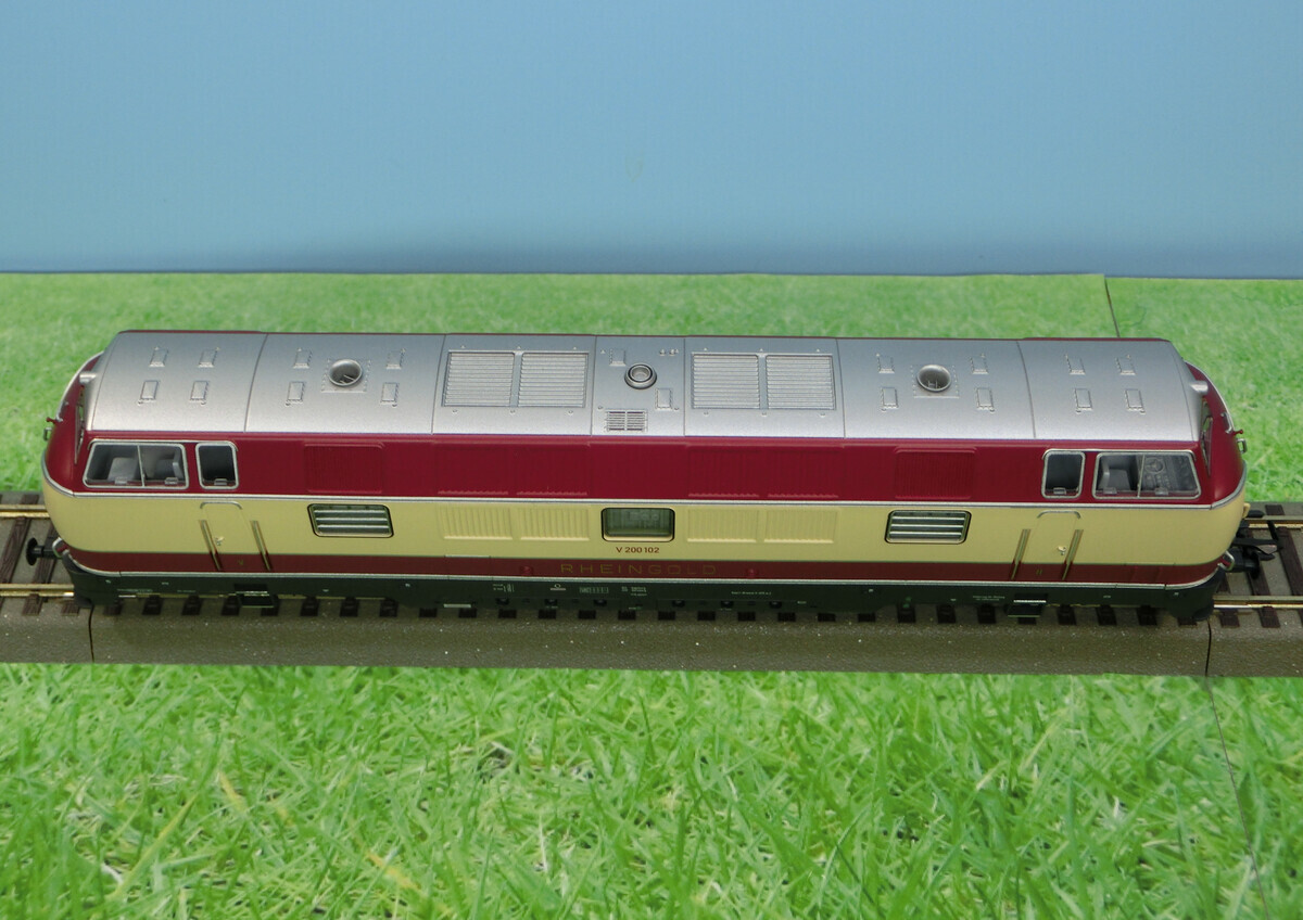 PIKO 71283 DB V200.1 その1 - 穂の原でんしゃ製作所