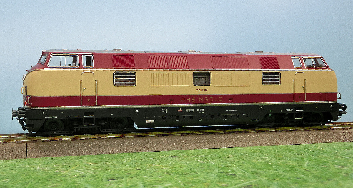 PIKO 71283 DB V200.1 その1 - 穂の原でんしゃ製作所