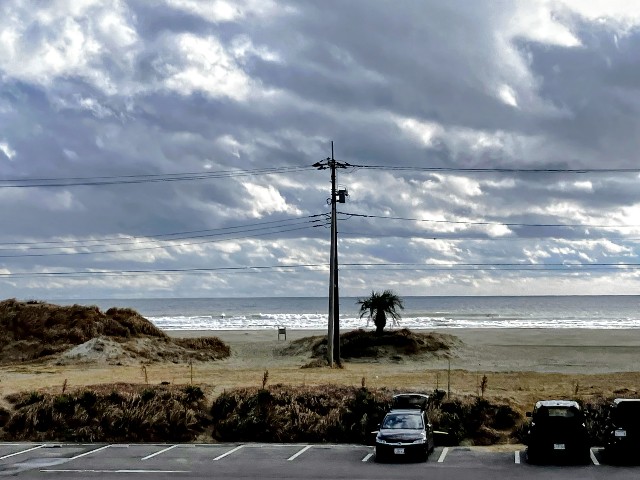 SURFIN'#1 オフとろ厚だらぼよな腹胸SET肩→パン - 波乗り後日記 (aftersurf’s diary)