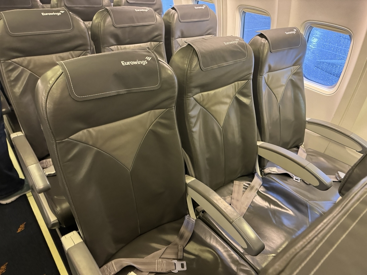 【搭乗記】ANA会員はユーロウイングス搭乗時に特典利用できる？ LCCのケルン-ベルリン便搭乗時のラウンジ・機内食・座席・モニター・獲得マイル・オンラインチェックインなど実体験紹介(EW012 ...