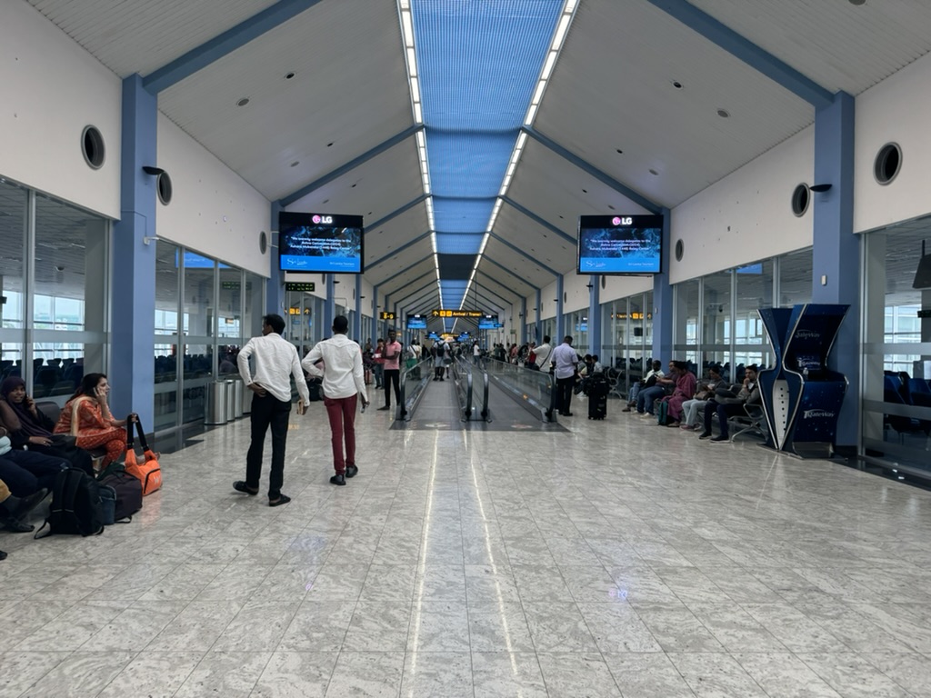 【搭乗記】スリランカ航空の機内食は？ 成田-コロンボ往復便の機内食・座席・モニター・獲得マイル・オンラインチェックインなど実体験紹介 ...