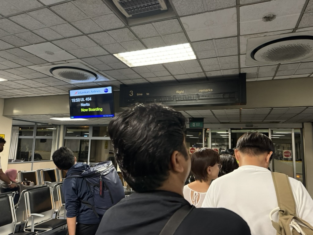 【搭乗記】スリランカ航空の機内食は？ 成田-コロンボ往復便の機内食・座席・モニター・獲得マイル・オンラインチェックインなど実体験紹介 ...