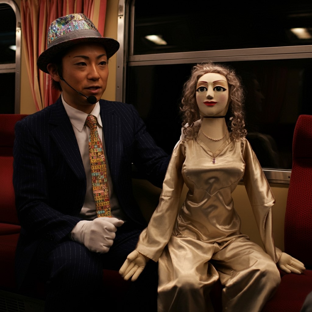 パペットだと人形っぽい de ダミーでは人間ぽくなる @Copilot & ImageFX＋プロンプト - 茜町春彦パーソナルメディア