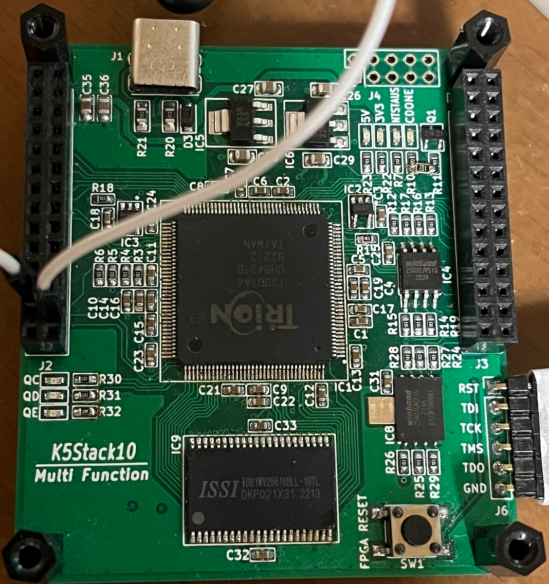 ゲーム製作日記 Trion FPGA実装サンプル基板の設計 - Everyday is Sunday