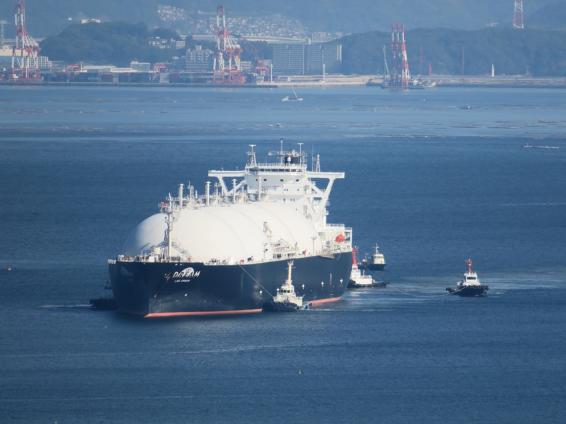 海辺の風景・大型LNG船Dream - 安芸君の散歩画像1