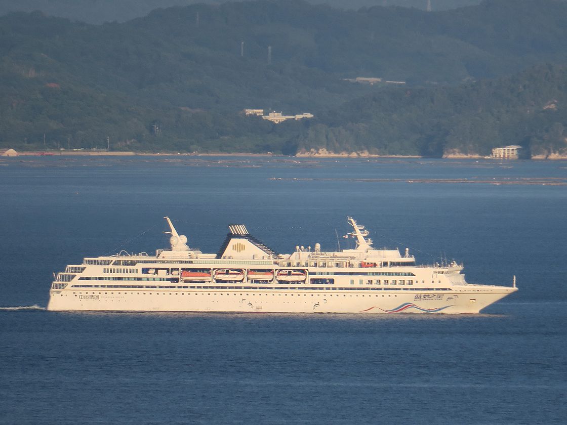 豪華客船BLUE DREAM STARと銀河 - 安芸君の散歩画像1