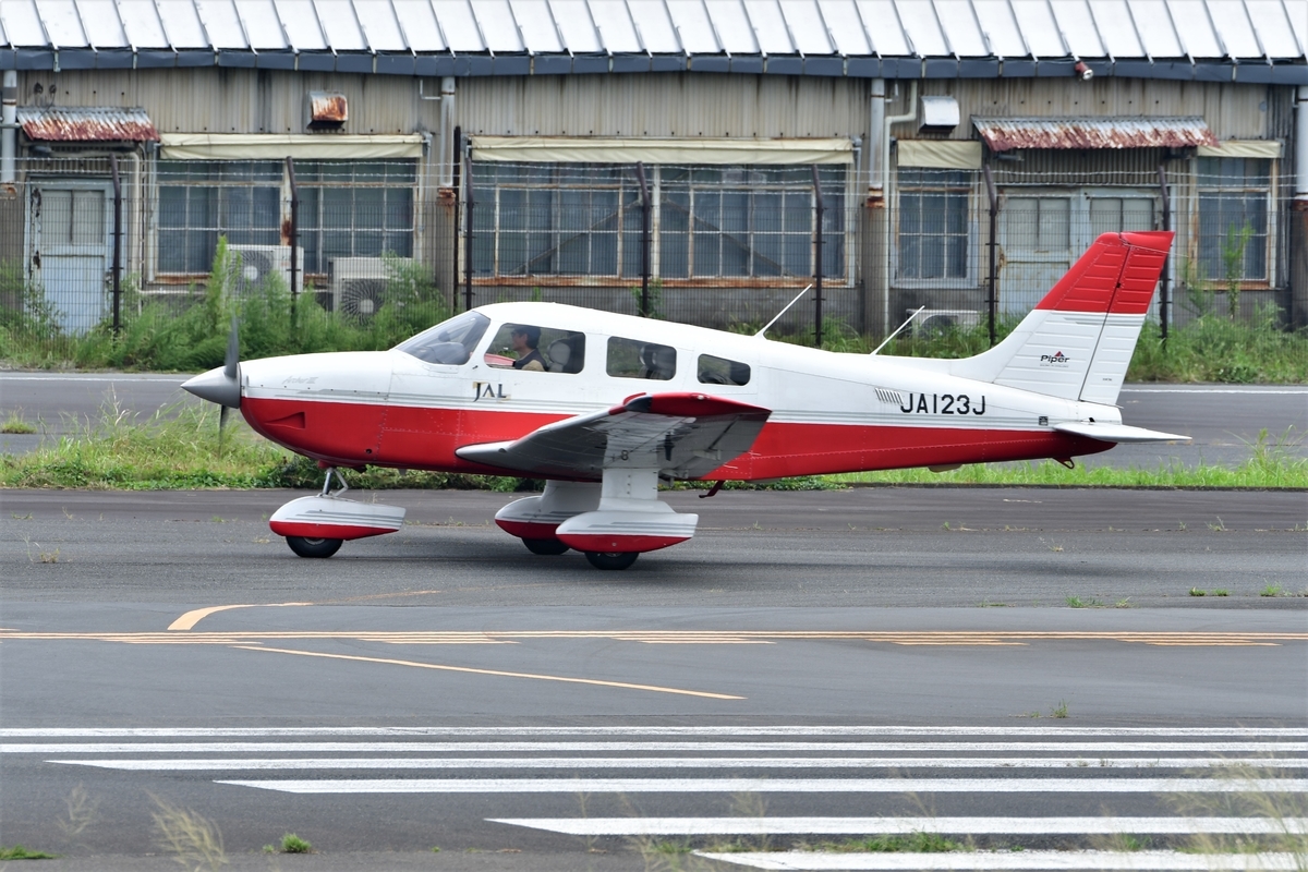 2019年9月11日（水） 今日の調布飛行場はJA02EXが飛んだよ - 基本は調布飛行場で見たヘリコプターの日記