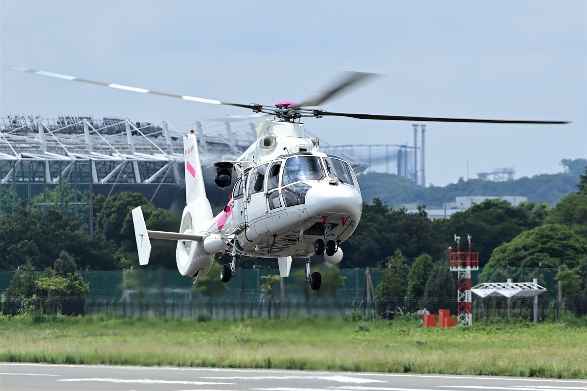 2021年 6月17日（木） ようやくひっさしぶりに調布飛行場でヘリコプターが飛んだ話（JA02EXでした） - 基本は調布飛行場で見た ...