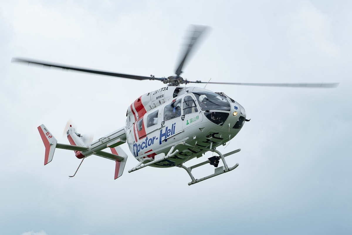 基本は調布飛行場で見たヘリコプターの日記