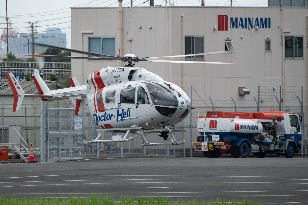 基本は調布飛行場で見たヘリコプターの日記