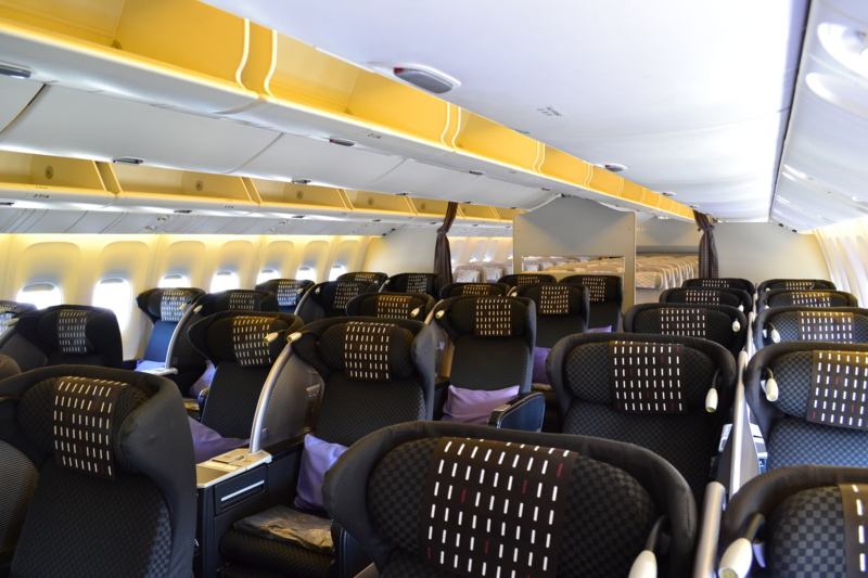 2014 8/22 JL712便 シンガポール～東京(成田) JAL SKY SUITE 767 ビジネスクラス 搭乗記 - あっきーの日記