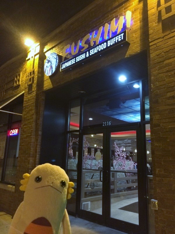 Fushinami/Fushimi (Sushi Buffet) Milwaukee - エイリアン、地球を行く