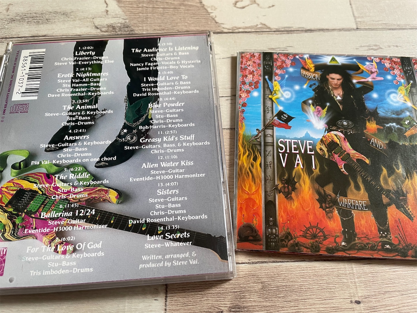 1990年『パッション・アンド・ウォーフェア』Passion and Warfare / Steve Vai (スティーヴ・ヴァイ) - 60sec STEREo