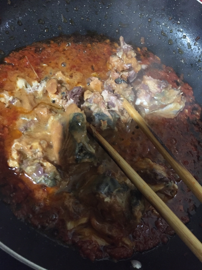 簡単、解説パスタの作り方（さば缶のトマトスパゲティ（200～300円）） - 現役プロバーテンダーが教えるお酒，料理の一般教養