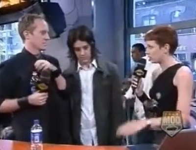 MuchMusicインタビュー その① こっちのマイクの方が…（2003年9月） - ★SPACEGHOST★