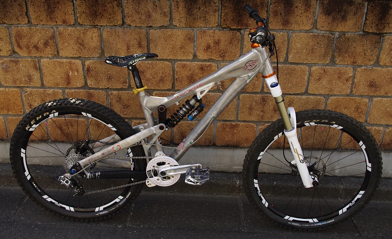 個別「Intense Slopestyle 2010年 ROCK SHOX LYRIK DH」の写真、画像 - annion's fotolife