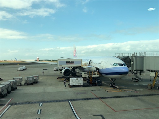 チャイナエアライン CI108 エコノミークラス 台北桃園ー成田 TPE-NRT 搭乗記 - 旅や日々の備忘録