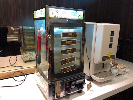 チャイナエアライン CI108 エコノミークラス 台北桃園ー成田 TPE-NRT 搭乗記 - 旅や日々の備忘録