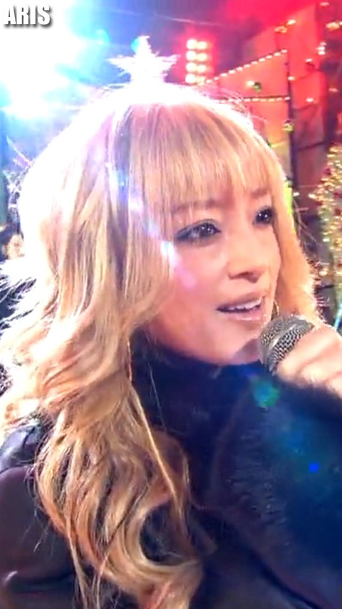 HEY!HEY!HEY! Close to you - Crescent Schale