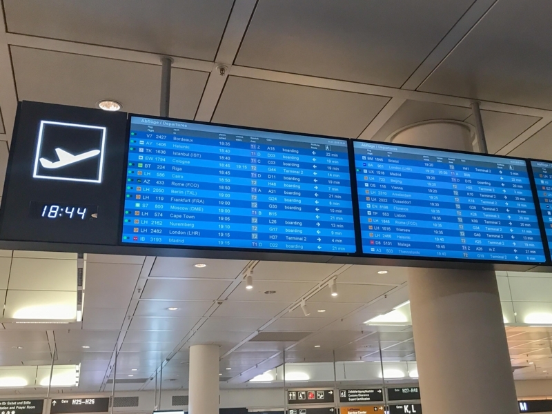 NH218 MUC→HND Economy MUCの構造はわかりづらい... - Calling at...