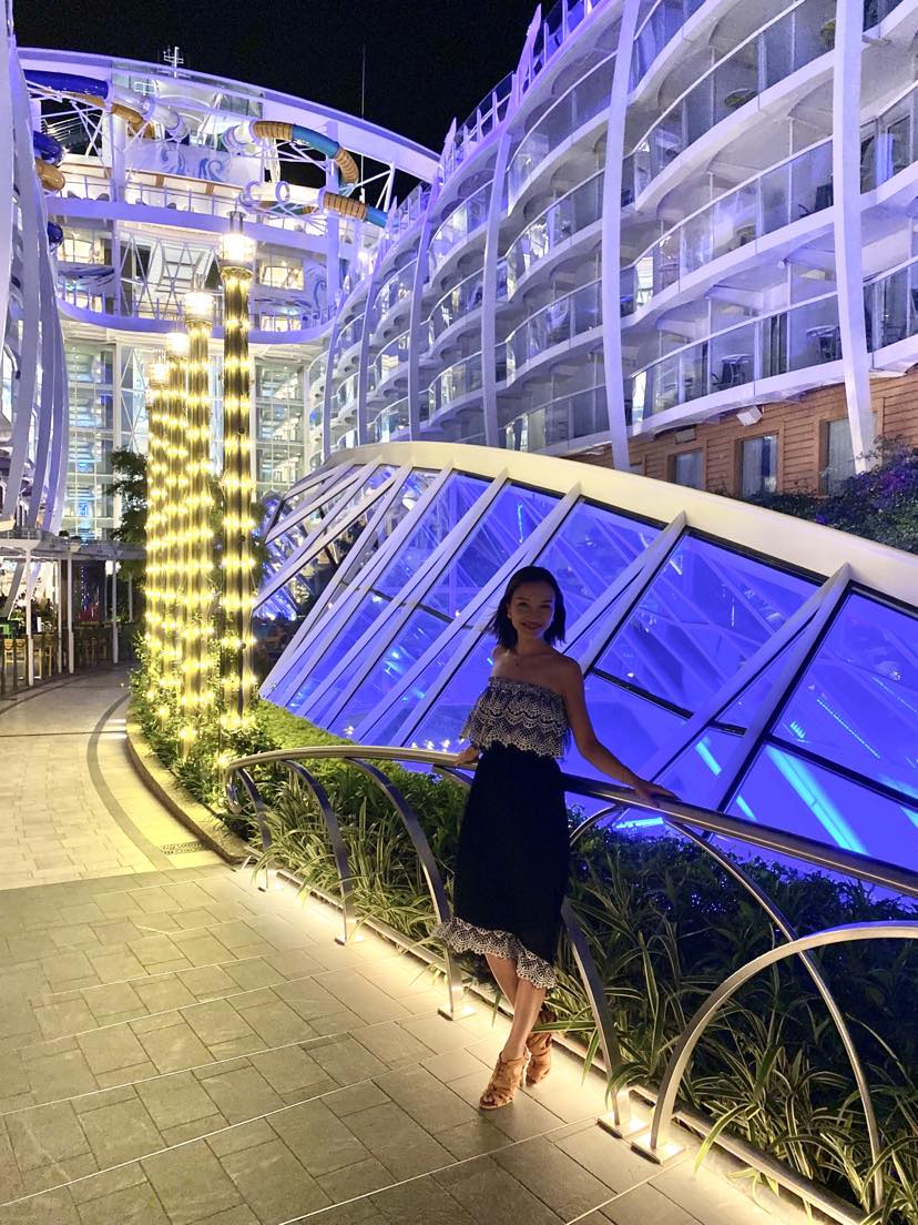 バースデーカウントダウンは船上で。ロイヤルカリビアン『シンフォニー・オブ・ザ・シーズ』 - レストランを愛してやまない美食ソムリエAsaco®の美食録