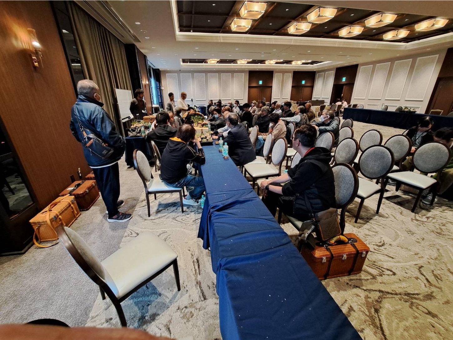 秋季大会、日本富貴蘭会 - 純風満蘭（富貴蘭・風蘭ブログ 着生蘭よもやま話）