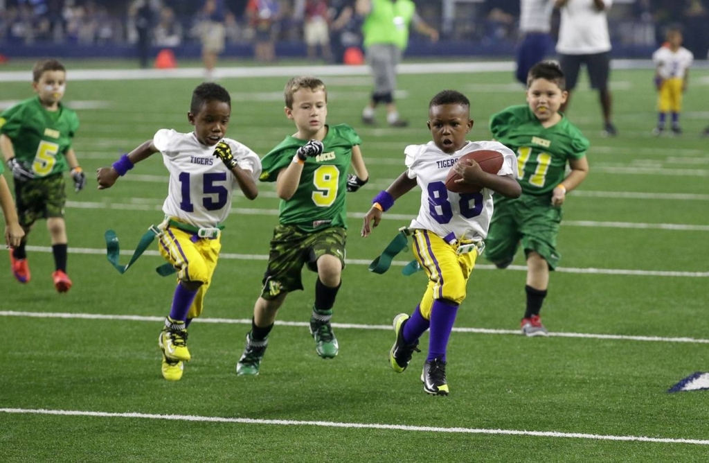 The Great Advantages of Playing Flag Football - Big Score Sports