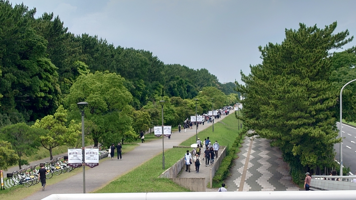 【歩いてみた】JR海浜幕張駅からZOZOマリンスタジアム - 日本の迷い方