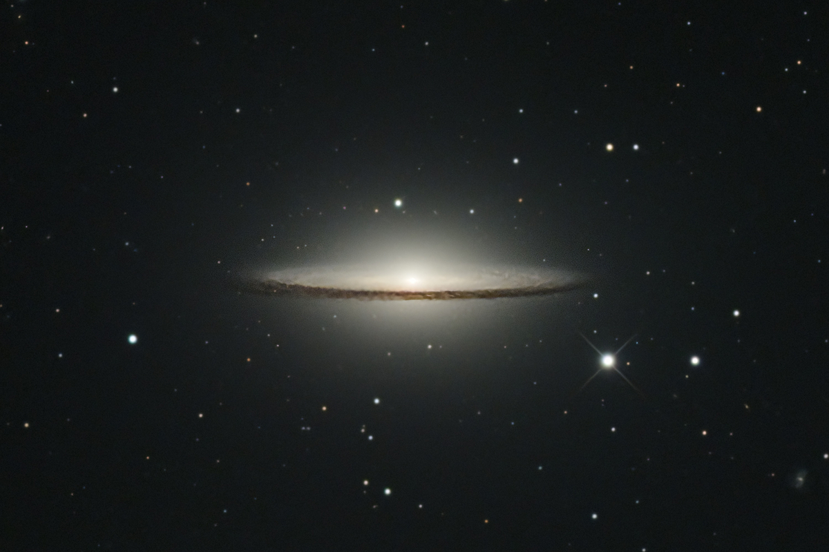 M104 Sombrero Galaxy - 独り言 〜鳥とか星とか〜