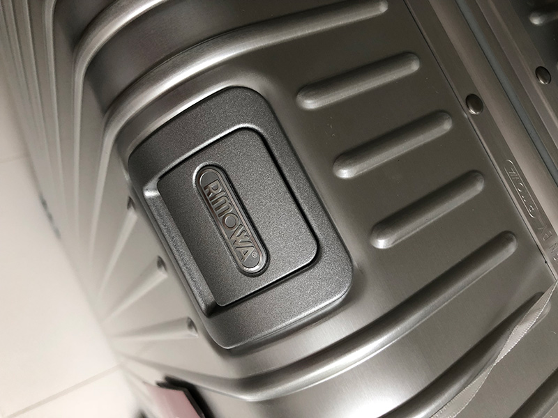 RIMOWA Topas Multiwheel Electronic Tag 82.0L レビュー - マイルでハワイ
