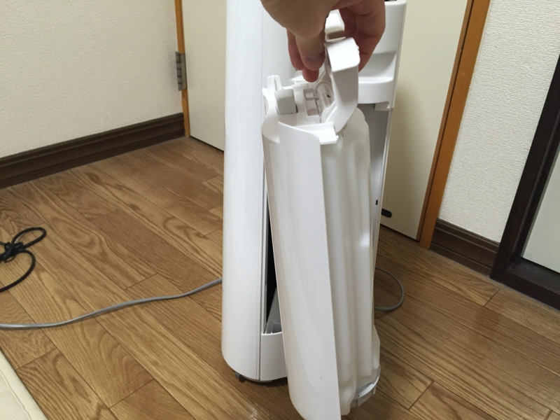 amazonに乗せられて買った、SHARP加湿空気清浄機 KC-D50W を開封。 - bogoさんのお得通信。