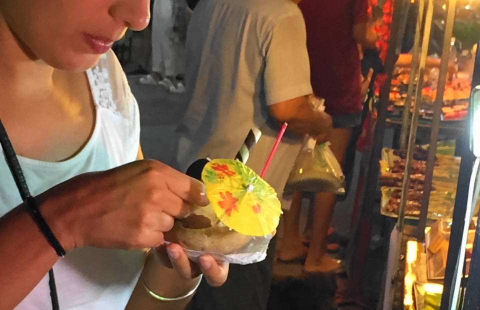 サムイ島 ココナッツアイスは比べて楽しもう！ - Botuku's diary