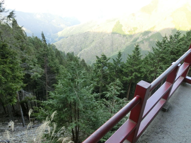 羊山公園（芝桜）、三峰神社（パワースポット） コンビネーションでいくのがおすすめ - Botuku's diary