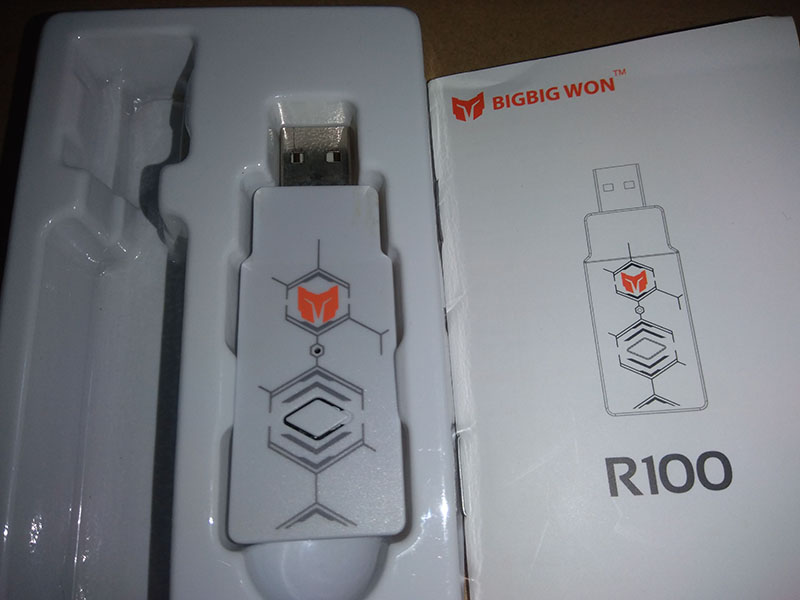 色々なコントローラーを無線で使えるというBIGBIG WON R100を使ってみました - BTO365