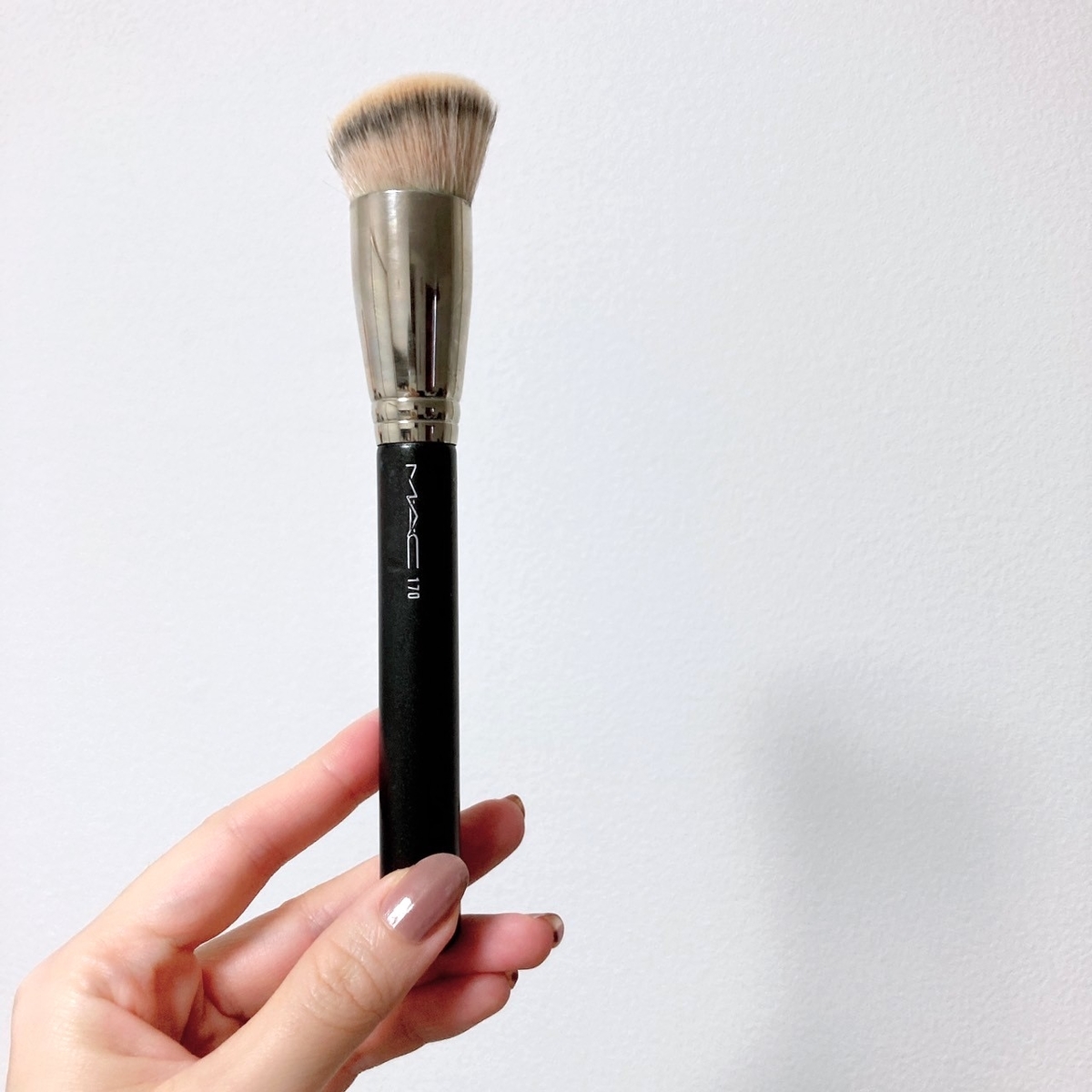 秋冬に誰でも使いやすい！シュウウエムラ アンリミテッドケアツヤセラムをレビュー - BUBBLISM BLOG (バブリズム ブログ)