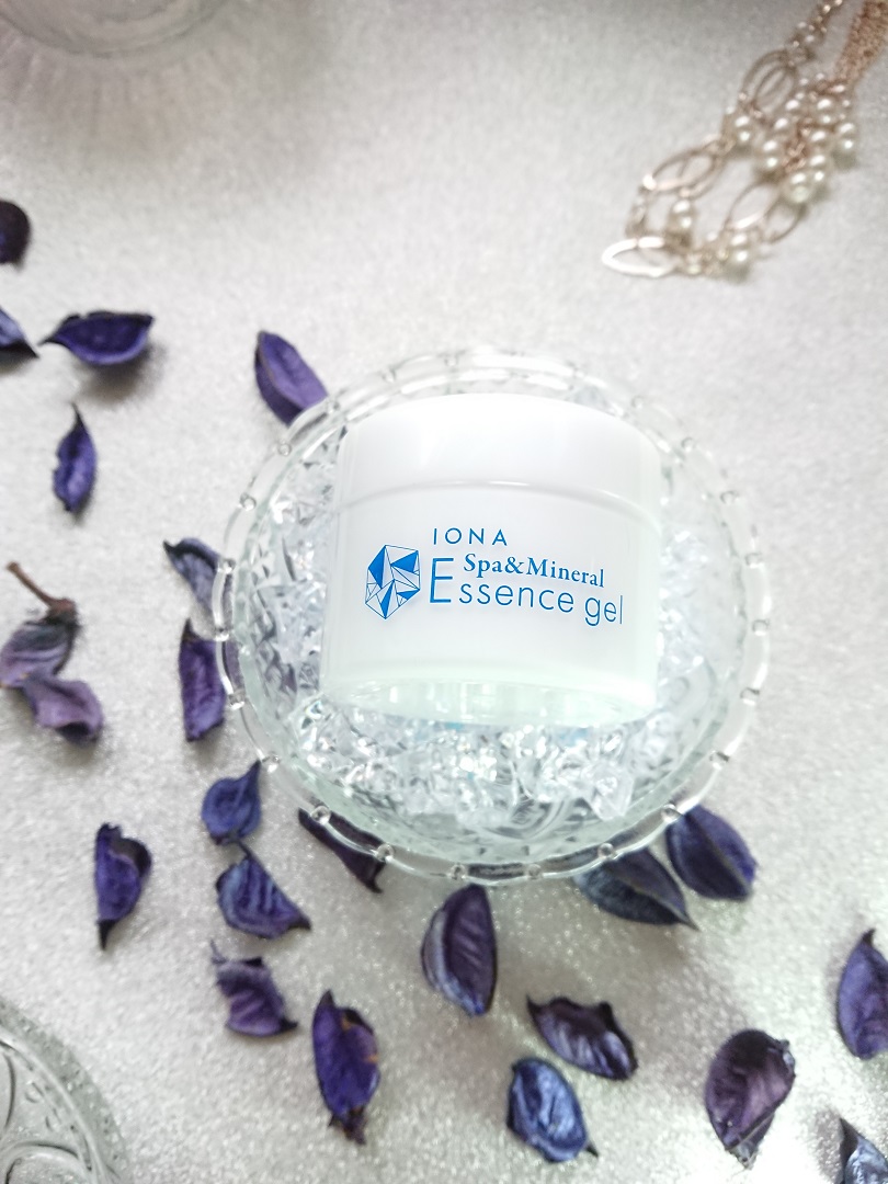 IONA Spa&Mineral イオナ スパ＆ミネラル エッセンス ジェル - Bubu's Re-reviews