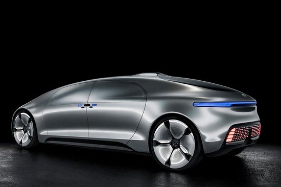 2030年のメルセデスセダン!?燃料電池と自動運転のF015ラグジュアリー - 車好き新型車ニュース NewCar 最新自動車情報