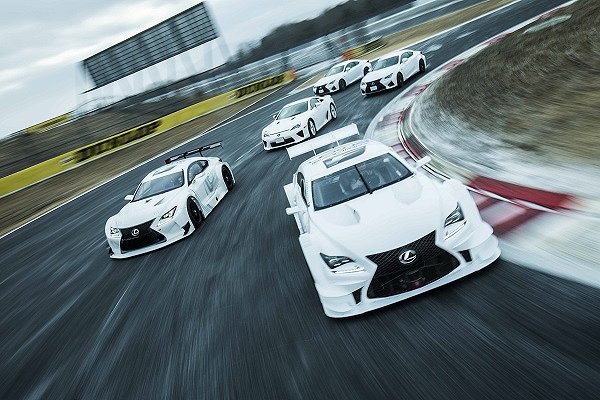 RC F GT500/GT3にLFA!雪の中の撮影 レクサス「F」動画 - 車好き新型車ニュース NewCar 最新自動車情報
