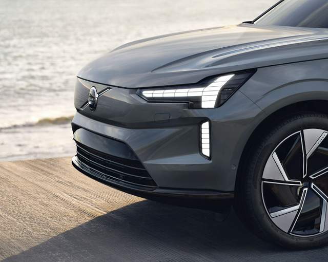 【ボルボ新型EX30】6月7日「新コンパクトEV SUV」発表！最新情報、航続距離、価格は？ - New Car/車好き新型車ニュース&動画