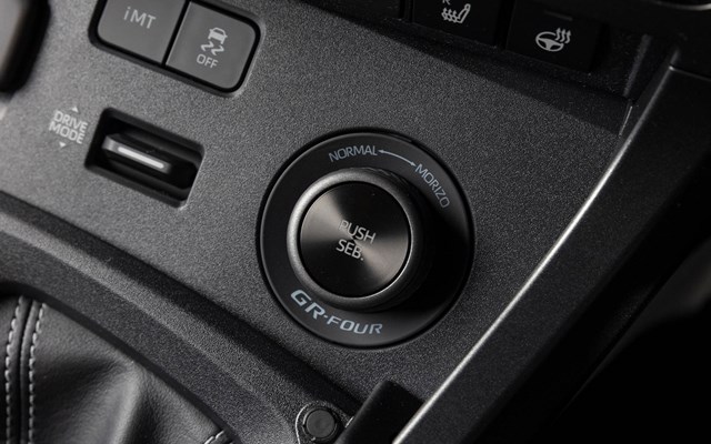 【新型GRヤリス Sébastien Ogier 9x】「100台限定チャンピオン記念特別仕様車！」2026年5月日本発売！ - 車好き新型車 ...