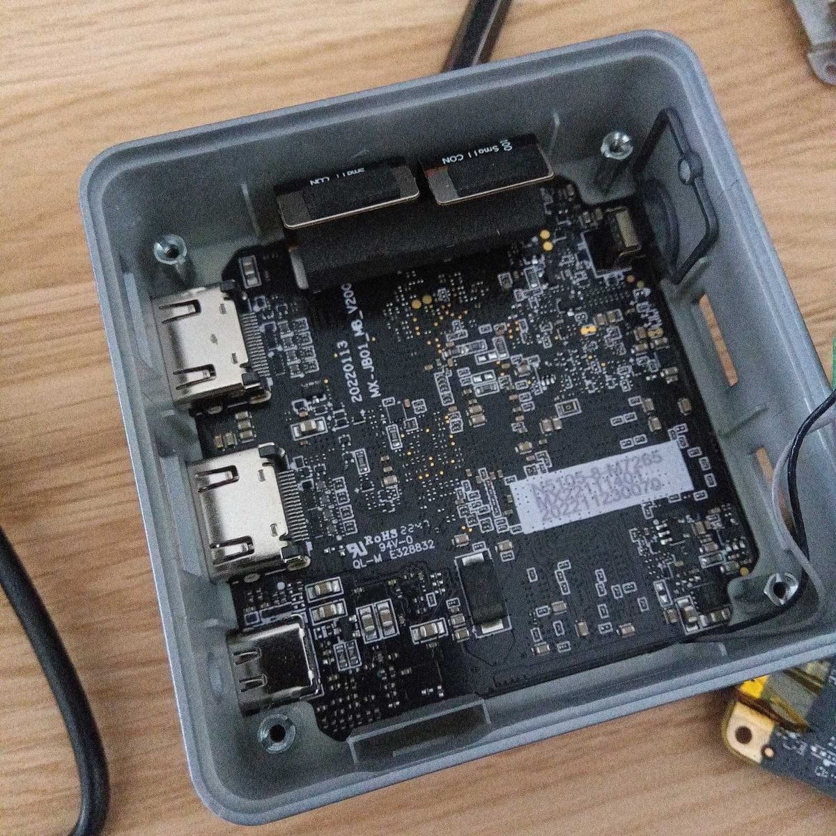 GMKTEKのNUCBOX5レビューと、NUCBOX3が壊れたので分解。 - Case No.5