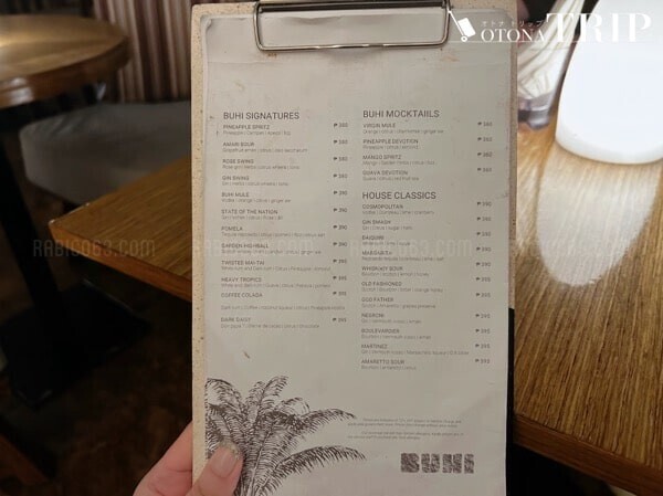 シェラトン・セブ・マクタンリゾート内の洞窟バー「BUHI BAR（ブヒ バー）」を口コミ - Otona Trip - オトナ トリップ