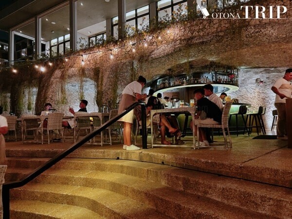 シェラトン・セブ・マクタンリゾート内の洞窟バー「BUHI BAR（ブヒ バー）」を口コミ - Otona Trip - オトナ トリップ