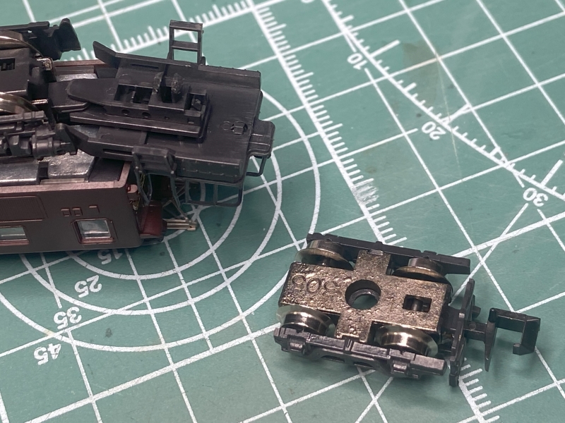 KATO EF57（旧製品）／ナックルカプラー換装 - NEW CHIBA TRAIN NET