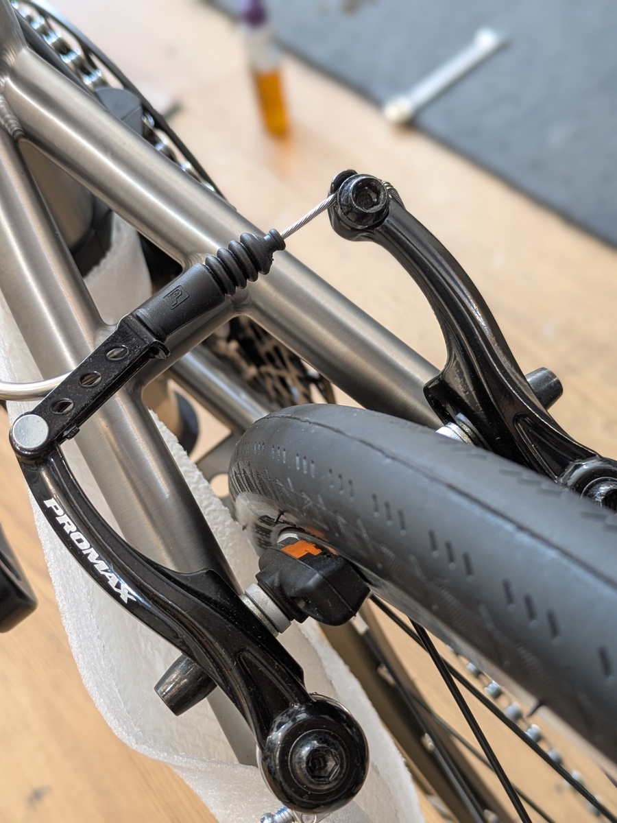 【試乗レビュー】HARRY QUINN「TITAN8（チタン8）」 一生モノの折りたたみチタンバイクを徹底解説 - 悠々サイクル 東広島の自転車屋