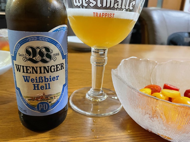 Wieninger weibbier Hell (ヴィーニンガー ヴァイスビア ヘル) ～ うまいっ、ドイツの白ビール ～ 地獄ビールじゃ ...